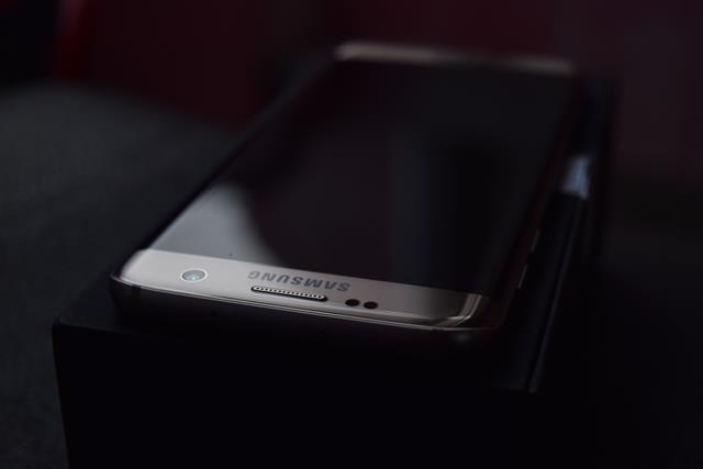 The Samsung Galaxy S7 Edge Review | Beebom