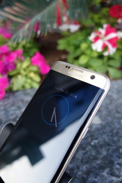 The Samsung Galaxy S7 Edge Review | Beebom