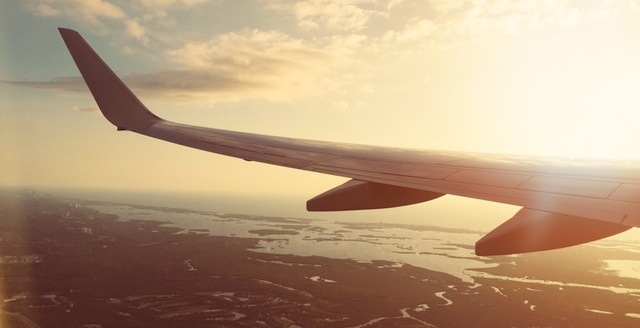 25 Air Travel Tips and Tricks to Travel Like a Pro | Beebom