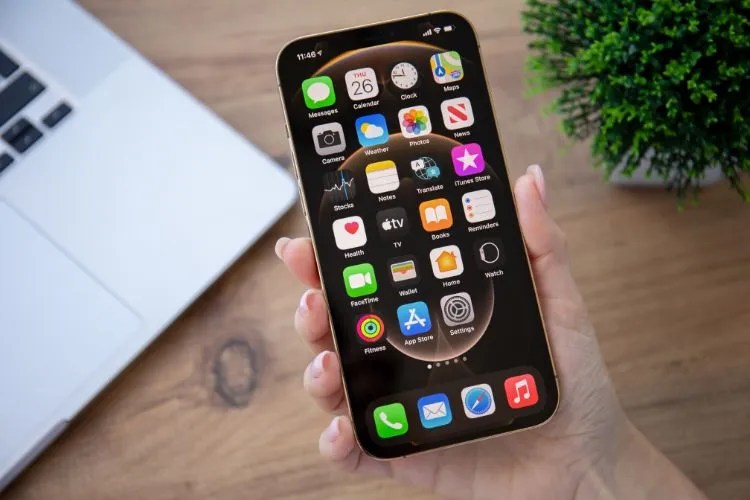 How to Control Your iPhone With Head Movements | Beebom