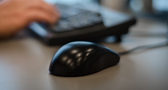 How to Control Mouse With Keyboard in Windows 10 | Beebom How to Control Mouse With Keyboard in Windows 10 | Beebom