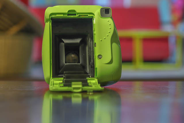 Fujifilm Instax Mini 9 Review: Reinventing The Past | Beebom