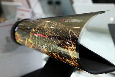 POLED vs OLED : What are the Differences? | Beebom