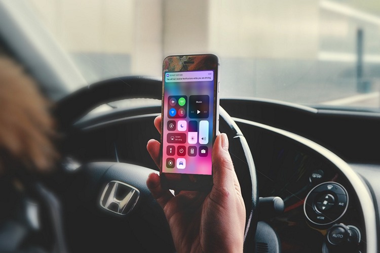 How to Enable Do Not Disturb While Driving in iOS 11 | Beebom