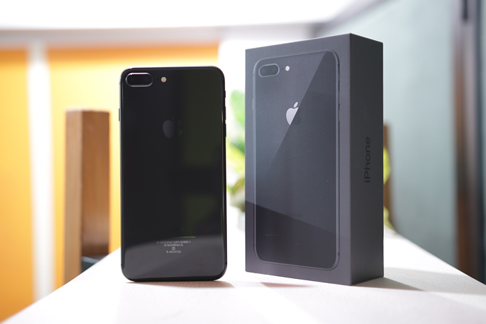 Apple iPhone 8 Plus Review: Evolution Over Revolution | Beebom