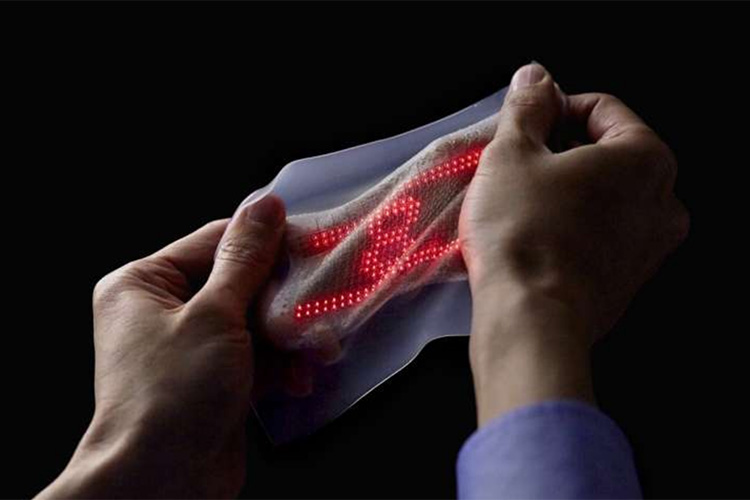 Researchers Have Created e-Skin That Shows Vital Signs in Real Time