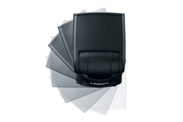 This Canon Flash Automatically Moves to Show Your Subjects in the Best ...