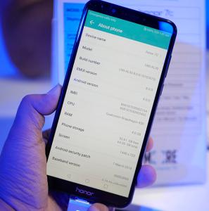 Honor 7C Hands On and First Impressions: Decent Build Quality, Dual ...