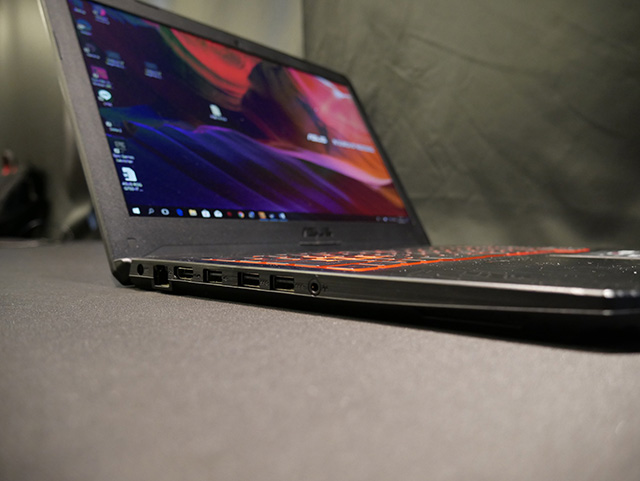 Asus TUF Gaming FX504 Hands On: A Sturdy Gaming Notebook | Beebom