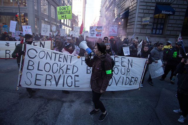 US Senate Approves Resolution to Overturn FCC's Net Neutrality Repeal ...