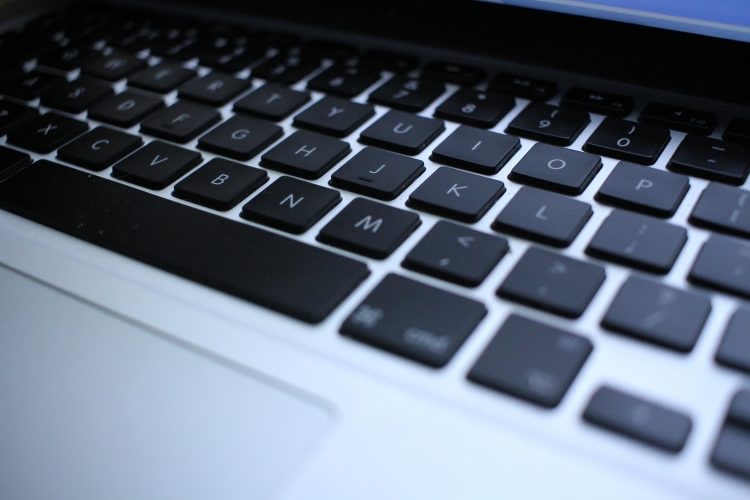 How to Right Click Using Keyboard on Mac | Beebom