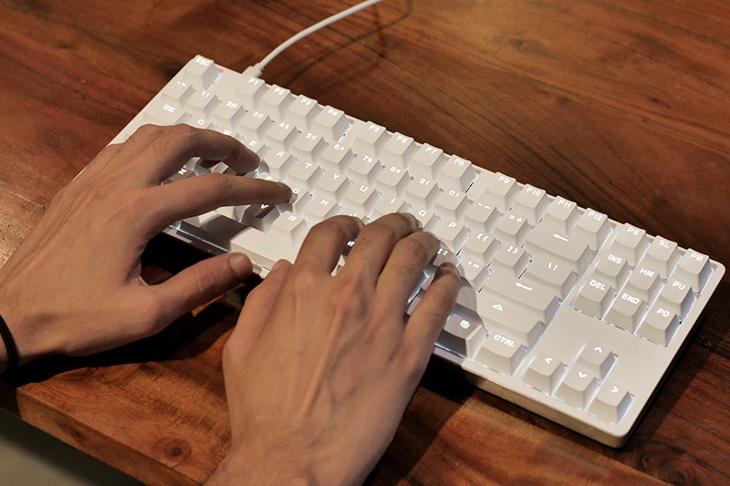 Xiaomi Yuemi MK01 Mechanical Keyboard Review: Great for Typing, Bad for ...