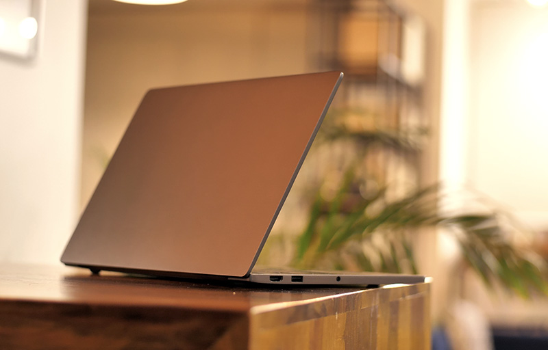 Mi Notebook Air Review: MacBook Pro at the Price of a MacBook Air