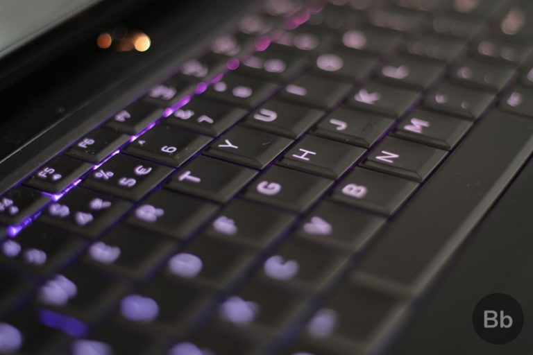 Alienware 17 R5 Review: Your Tank for All Sorts of Fights? | Beebom