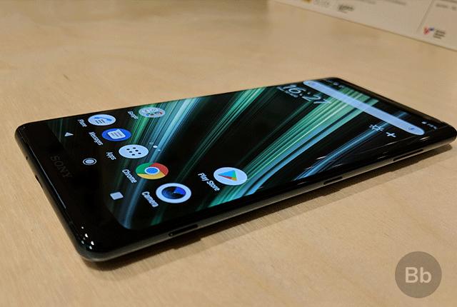 Sony Xperia XZ3 Hands On at IFA 2018: Shiny, Slippery and Oh so Sony ...