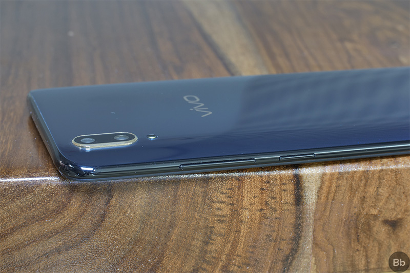 Vivo V11 Pro Review: Bringing Innovation to the Masses | Beebom