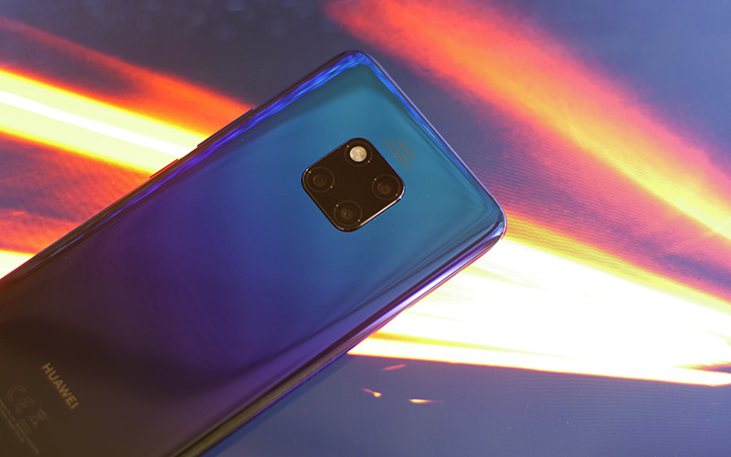 Huawei Mate 20 Pro First Impressions: Camera, Performance, and More