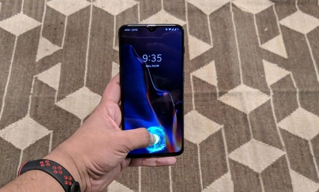 OnePlus 6T's Screen Unlock Keeps Learning and Gets Faster Over Time