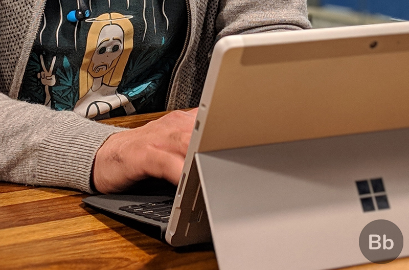 Microsoft Surface Go Review: Productivity On the Move