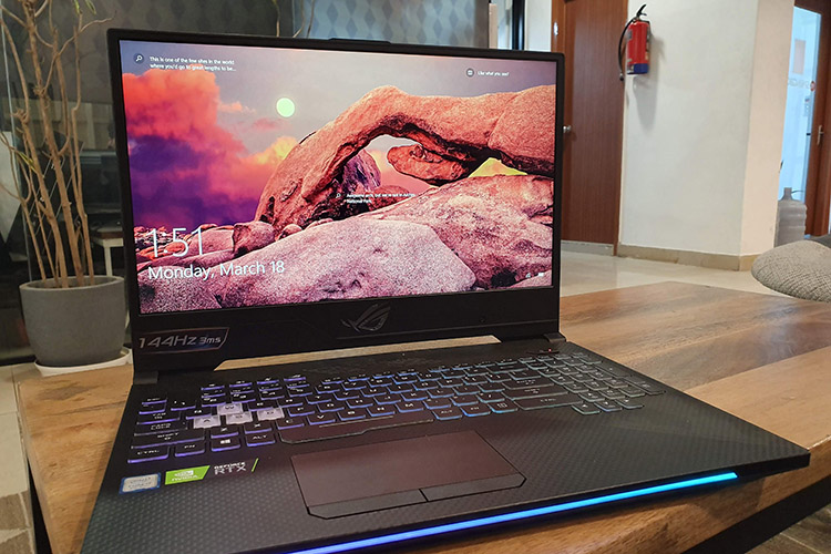 Asus ROG Strix SCAR II GL504GV Review | Beebom