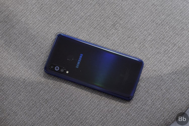 Galaxy M40 Launched with Punch-hole Display, Snapdragon 675 at Rs. 19,990