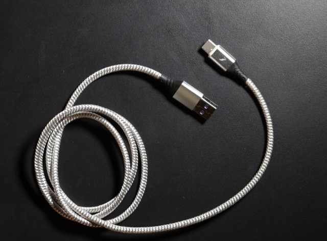 Volta 2.0 Magnetic Cable: One Cable to Rule Them All | Beebom