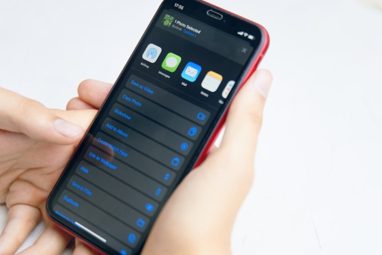 How to Customize Share Sheet in iOS 13 and iPadOS 13 | Beebom