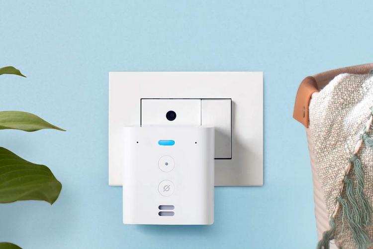 Echo Flex Plug-In Smart Speaker With Amazon Alexa Launched in India For Rs 2,999 | Beebom