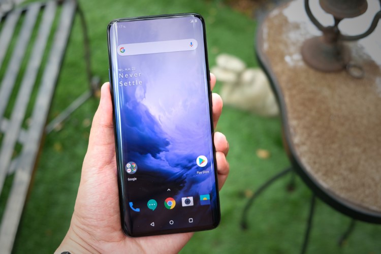 Screen Refresh Rate vs Touch Sampling Rate: What's Different | Beebom