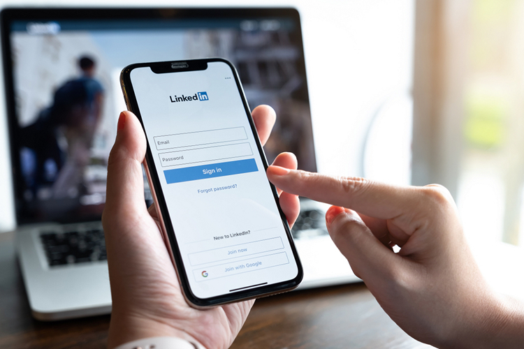 LinkedIn iOS App Copies All Clipboard Content Without Permission ...
