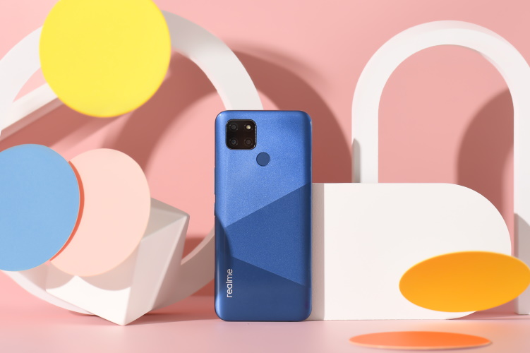 Realme V3 5G Debuts as the World's Cheapest 5G Smartphone; Price ...