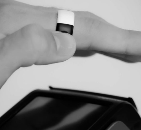 This Smart Ring Stores Your Card Info to Enable NFC Payments | Beebom