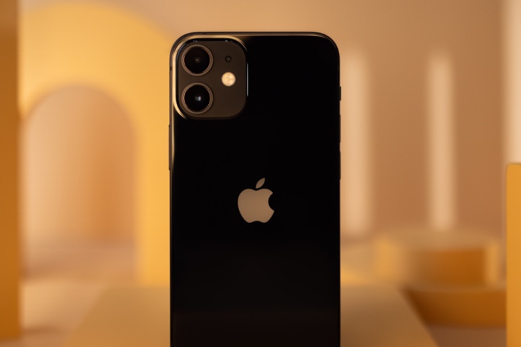 10 Best iPhone 12 mini Clear Cases You Can Buy in 2020 | Beebom