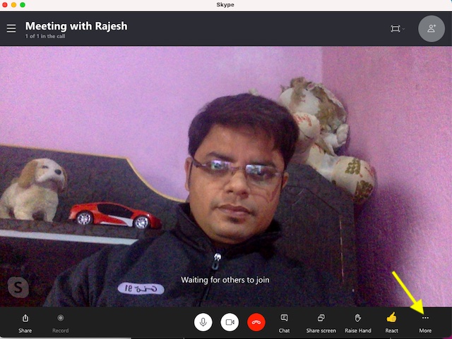 How to Set a Custom Background on Skype Video Calls | Beebom