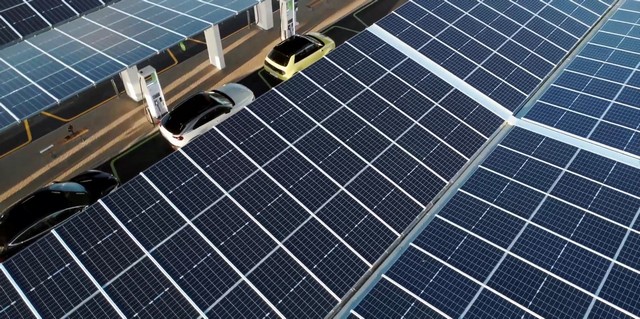 UK’s First EV-Only Service Station Can Charge 36 EVs at Once | Beebom