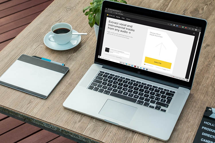 Extract Vocals and Audio from Music with LALAL.AI | Beebom