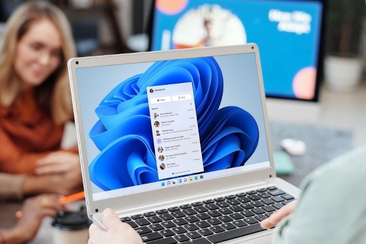 How to Disable Microsoft Teams Chat Icon in Taskbar on Windows 11 | Beebom