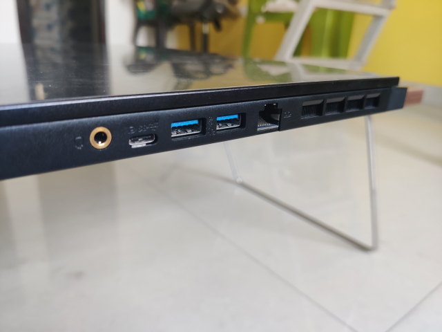 MSI GS66 Stealth (2021) Review: A Powerful But Expensive Beast! | Beebom