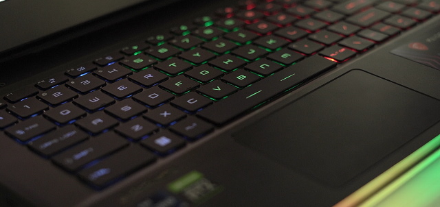 MSI Raider GE67 HX Review: Buy for Gaming, Stay for OLED | Beebom