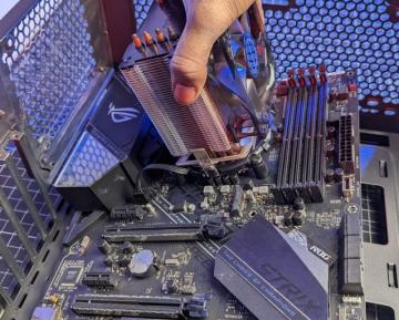 How to Install the Motherboard in Your PC Case (2024) | Beebom
