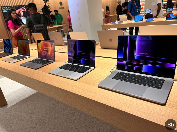 Apple Saket Store Is Now Open; Here's My Experience! | Beebom