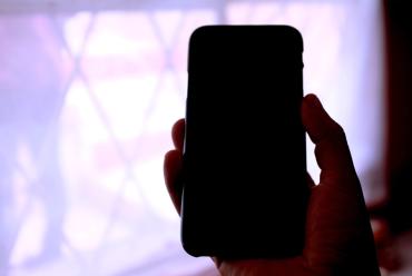 iPhone Black Screen of Death? Here Are 8 Ways to Fix It! | Beebom