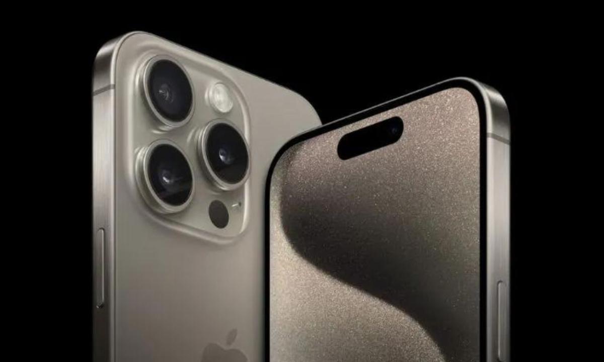 iPhone 17 to Get 2x More Megapixels in Front Camera Compared to iPhone ...