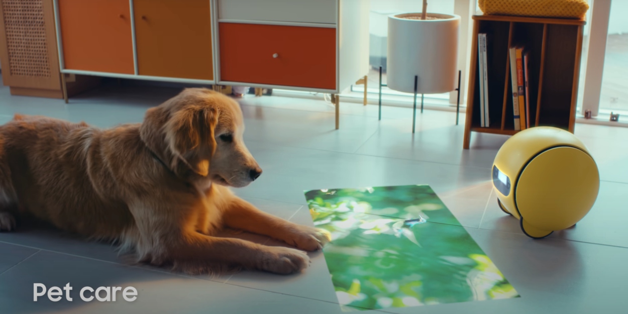 CES 2024: Samsung's Ballie AI Robot Has a Projector, Feeds Pets, and Even Follows You! | Beebom