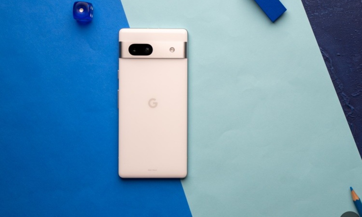 New Pixel 8a Leak Suggests 120Hz Refresh Rate and DisplayPort Support ...
