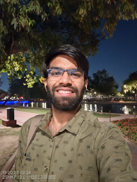 Nothing Phone (2a) Review: Lights, Camera, and a Banging Price | Beebom