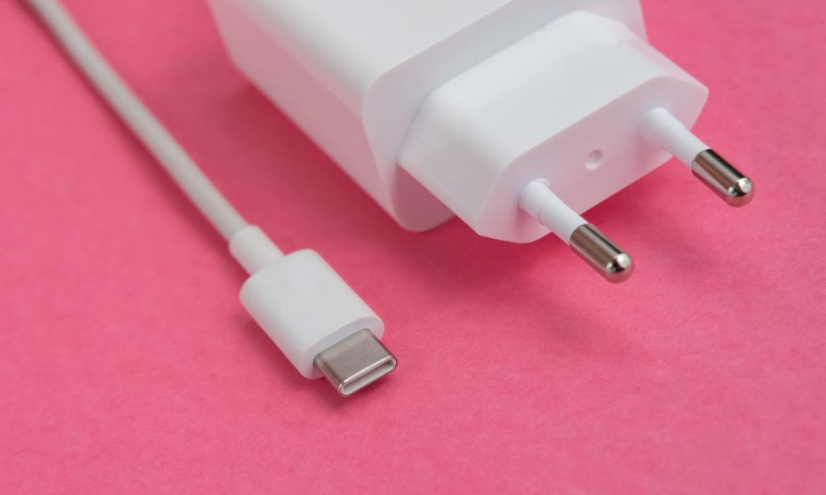 Android Phone Won't Charge? Here are Some Easy Fixes | Beebom