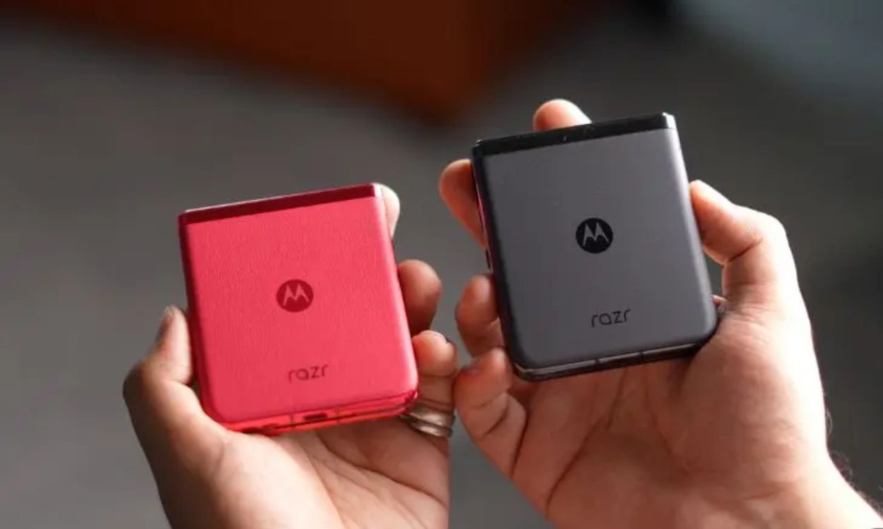 Motorola Razr 50 Ultra Live Images Leak Online; Hint at Minimal Design ...