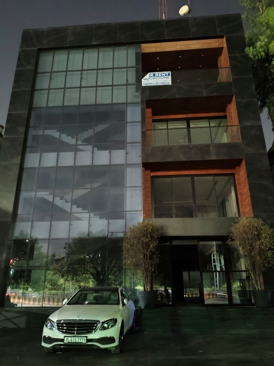 Poco F6 First Impressions: Powerful Enough to Spoil You | Beebom