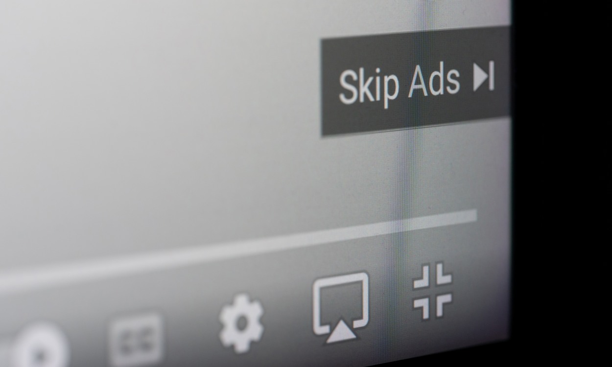 YouTube Now Wants to Show You Ads When You Pause Videos | Beebom